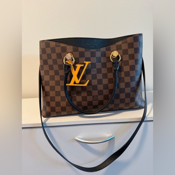 Louis Vuitton | Bags | Louis Vuitton Riverside Totecan Be Worn Handheld ...